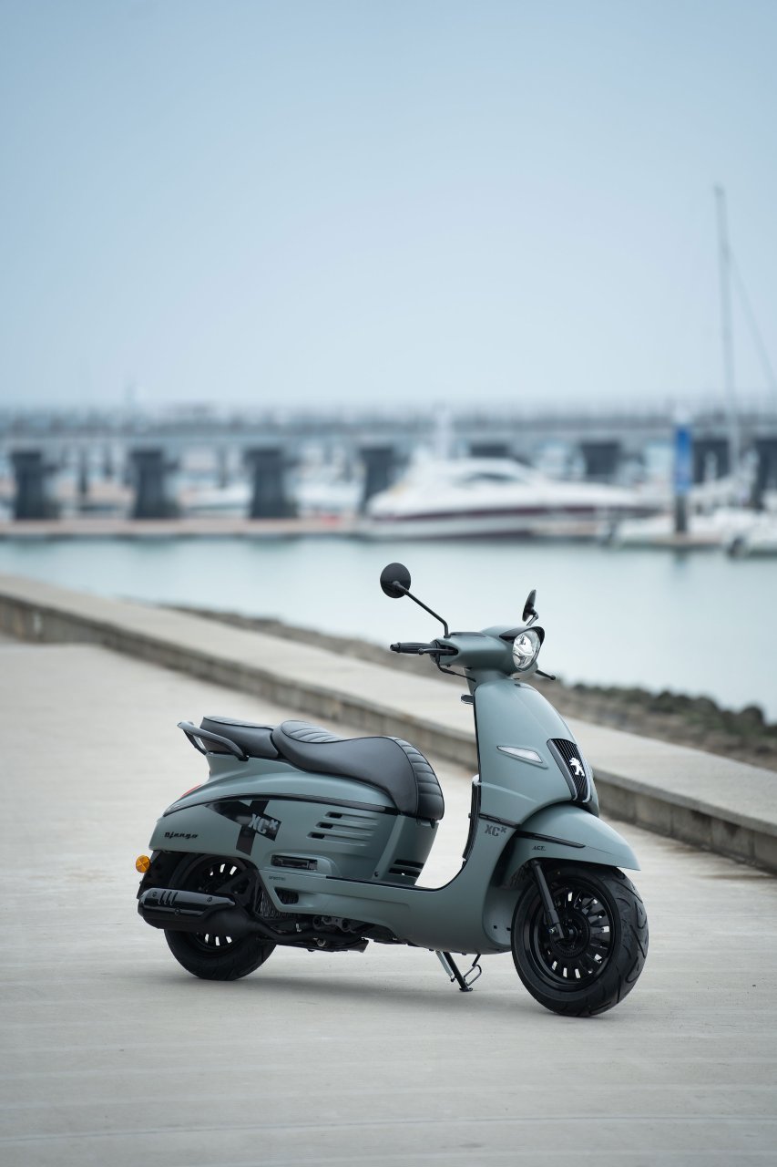 DJANGO 125